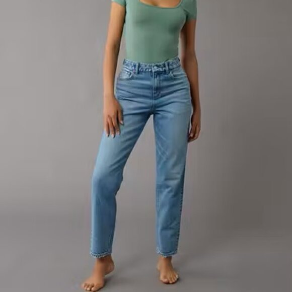 American Eagle Stretch Mom Jeans